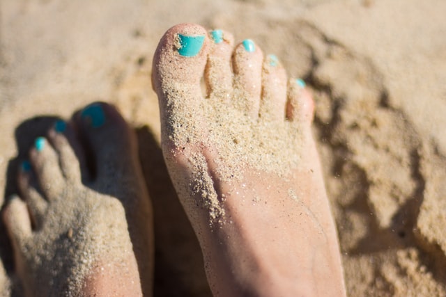 DIY Ingrown Toenail Relief: Dental Floss Method Examined by Podiatrist ...